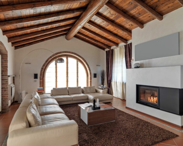 Déco cheminée moderne : les meilleurs modèles et adresses